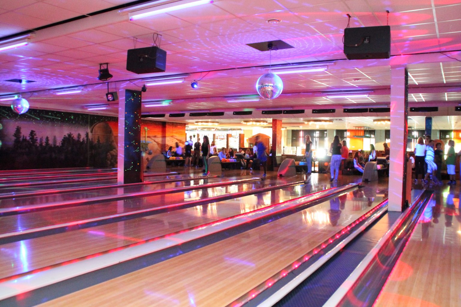 PLANET BOWL – …bowling is our life!